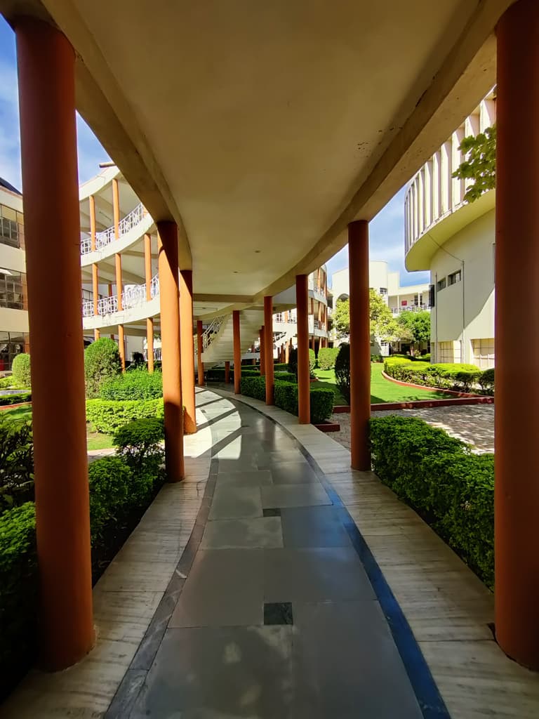 Delhi Public School, Bhadbhada Rd, Bhopal - Curriculum, Fees ...